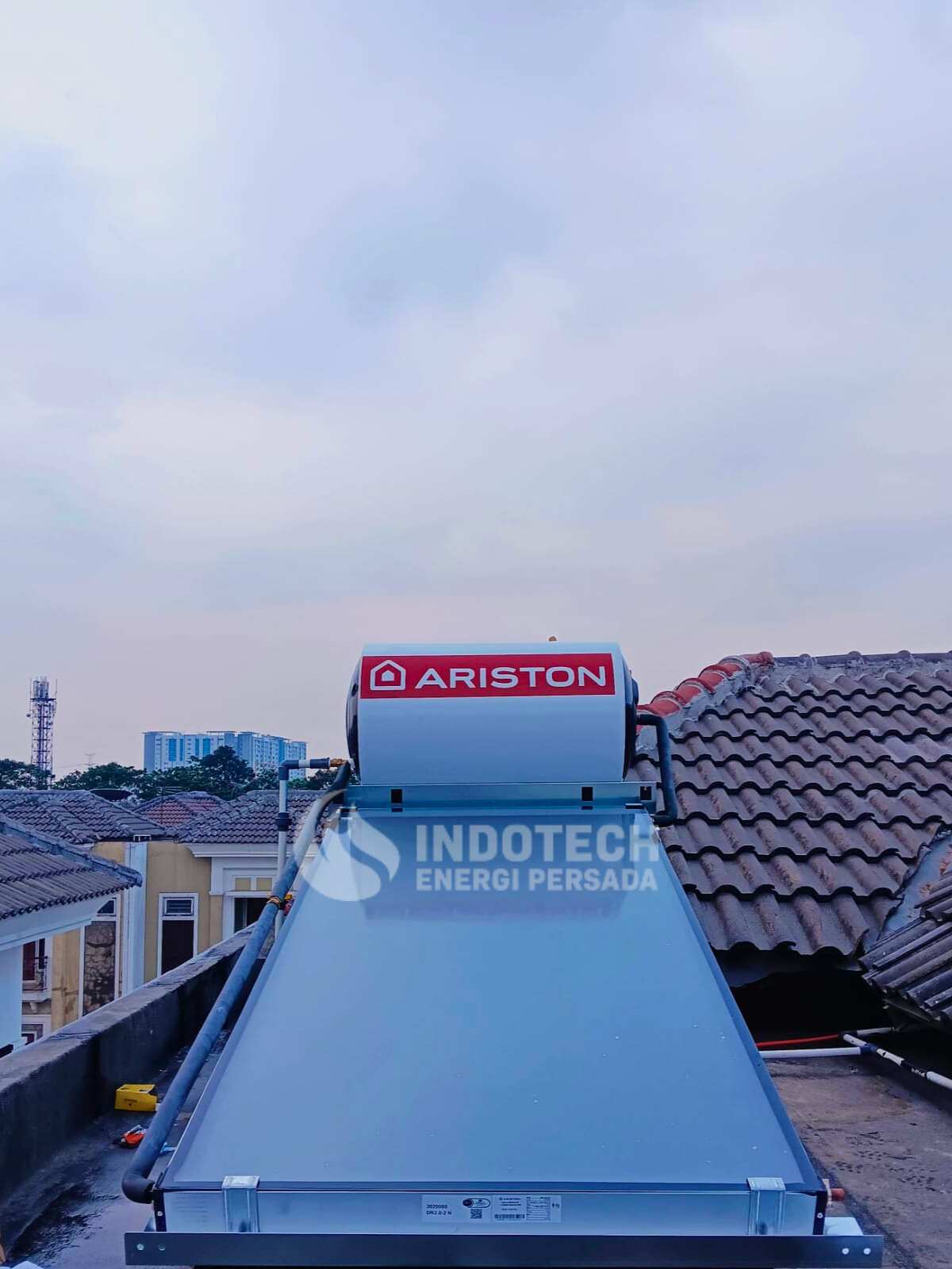 Pemasangan Ariston Kairos Thermo DR 100 TR Gading Serpong, Tangerang ...